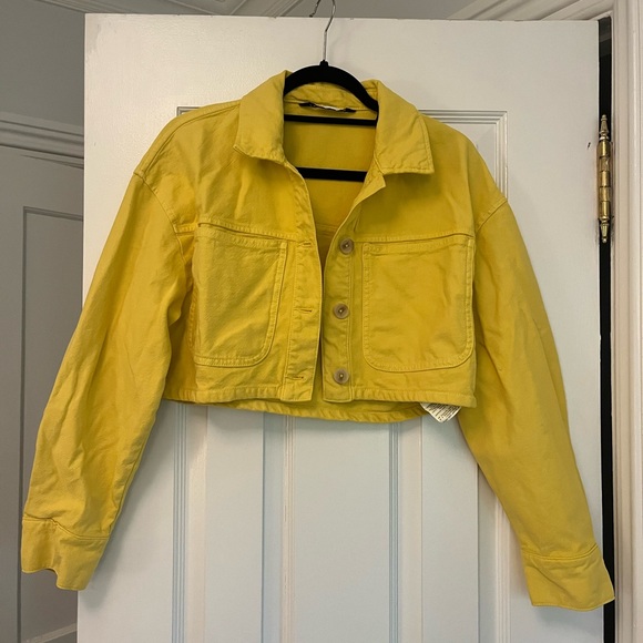 Zara | Jackets & Coats | Zara Yellow Cropped Collared Shacket Jacket ...